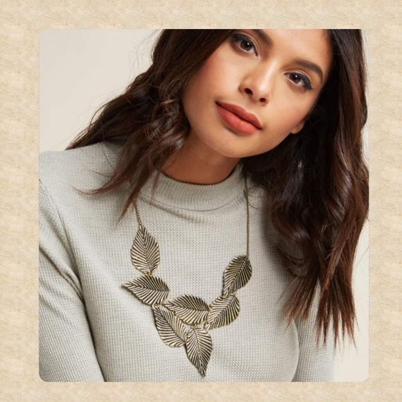 Jewelry | Antiqued Leaf Statement Necklace | Poshmark